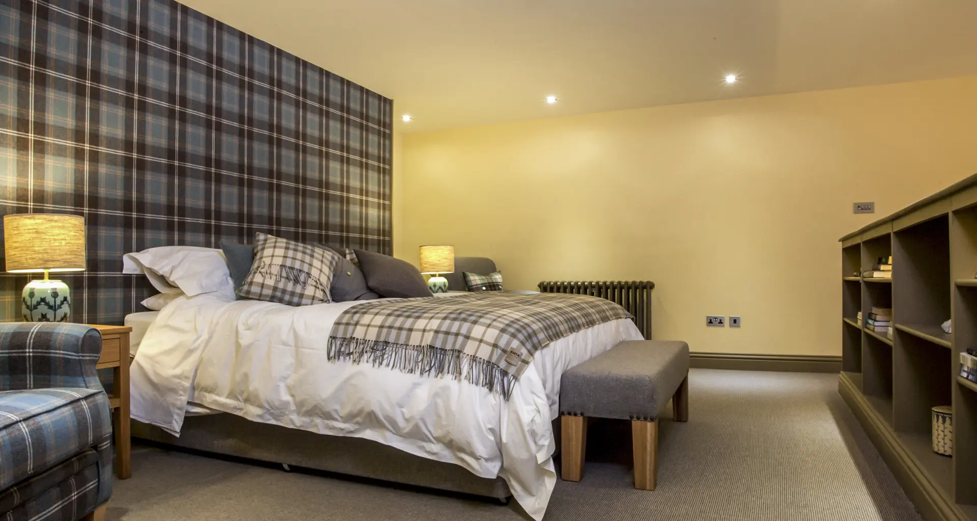 Caladh - Highland Club Scotland - Loch Ness Holiday- Book Direct